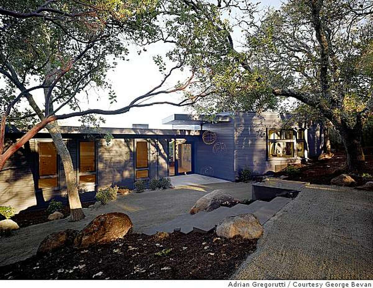 Kevin Carruth and Claudia Mendoza