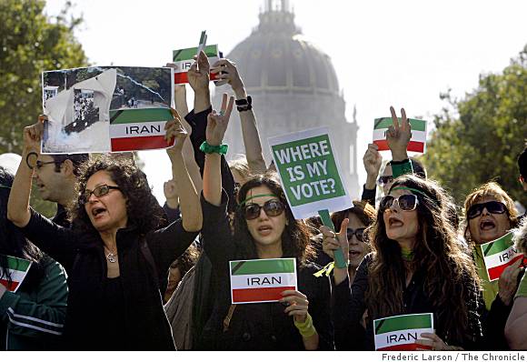 Iranian Americans in Bay Area voice hope, fear