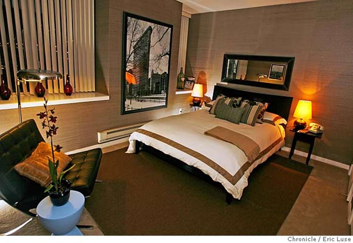 Imbuing a bachelor pad with a touch of class