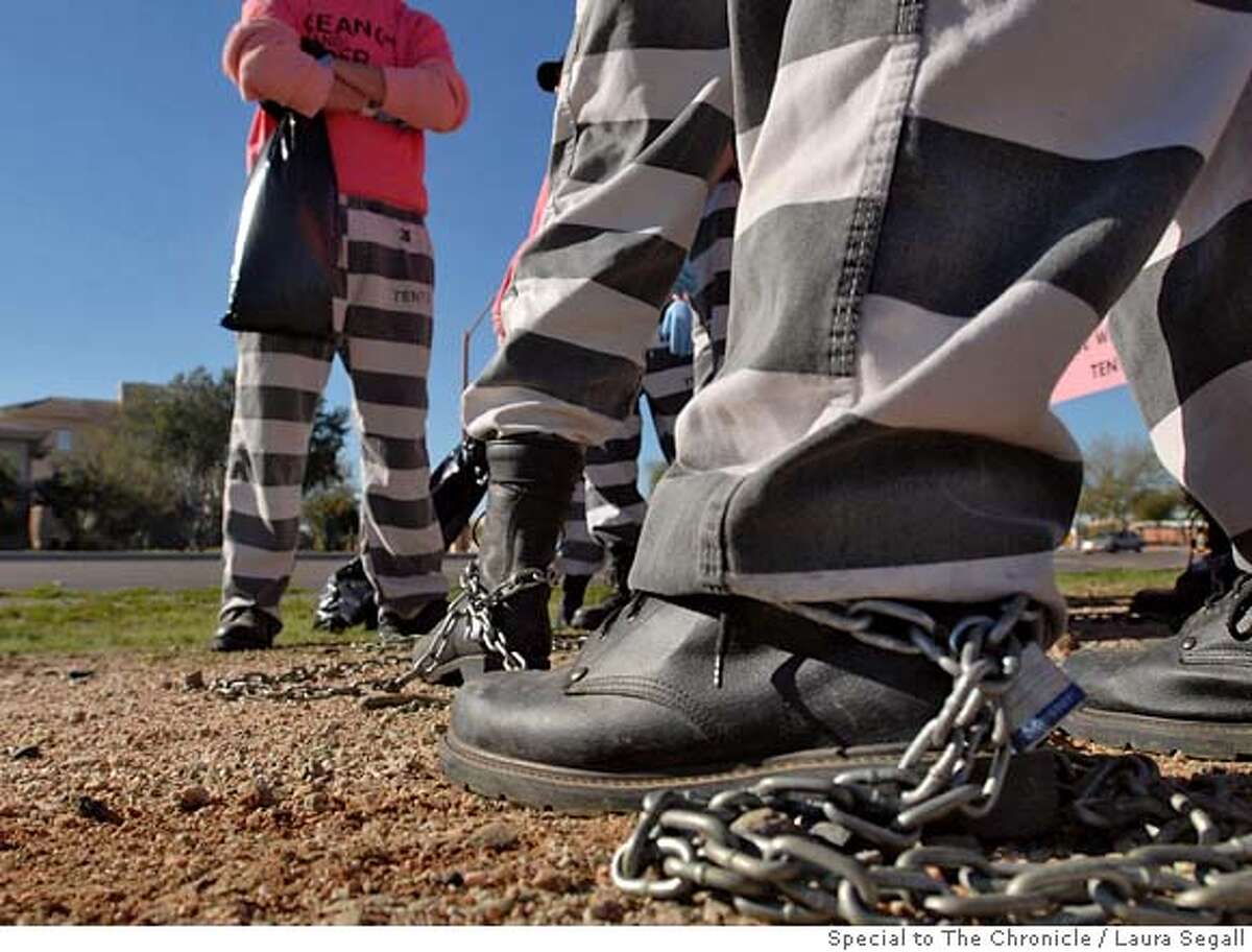 Game's not main focus of Arizona chain gang