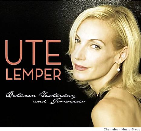 CD: Ute Lemper, 'Between Yesterday and Tomorrow'