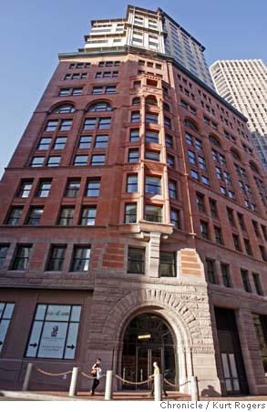 S.F.'s restored de Young building stunning at street level