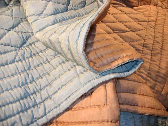 Textile designer speaks Language of the Cloth