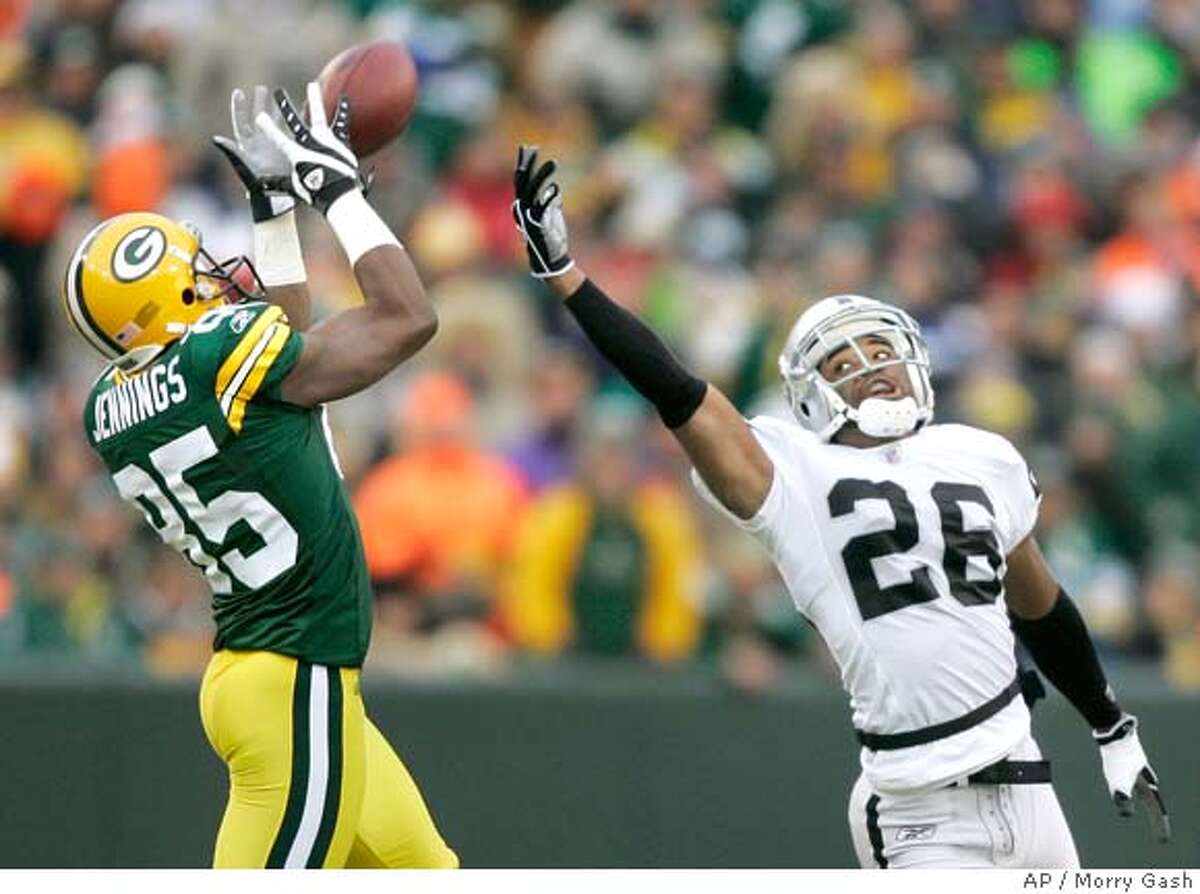 Raiders go cold in Green Bay