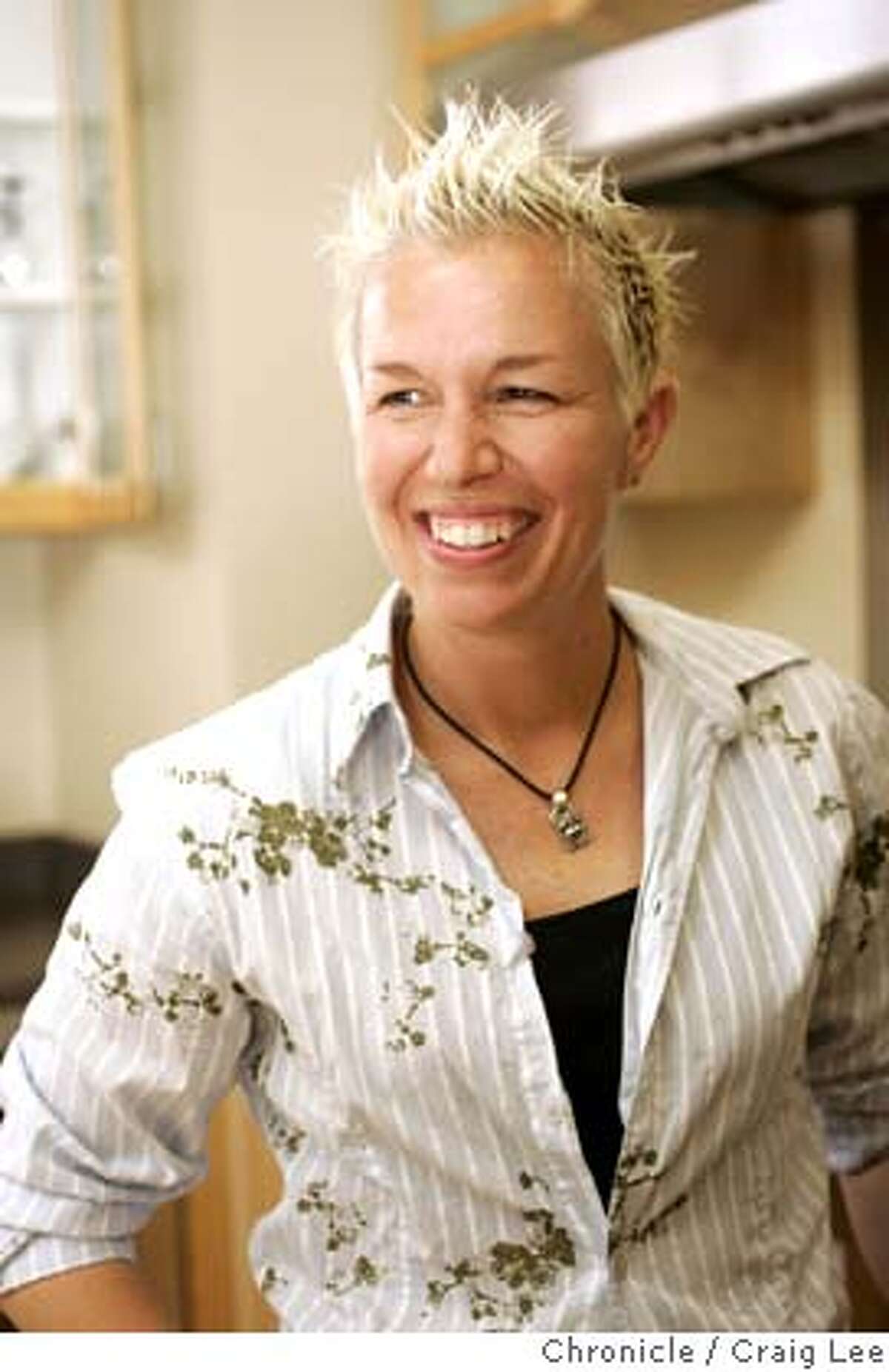 Elizabeth Falkner tackles Antarctica in Exploratorium bake-off