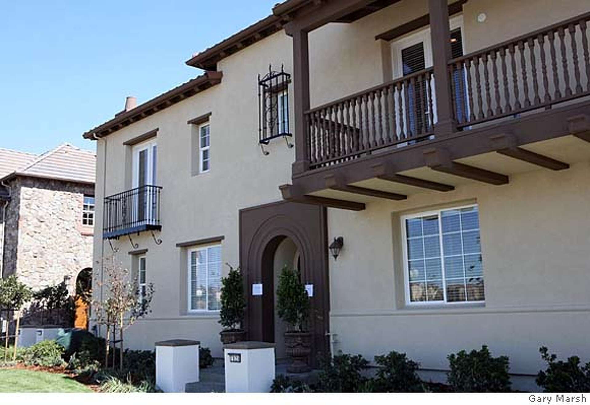 Mosaic at Gale Ranch offers 15 models in four sections in San Ramon