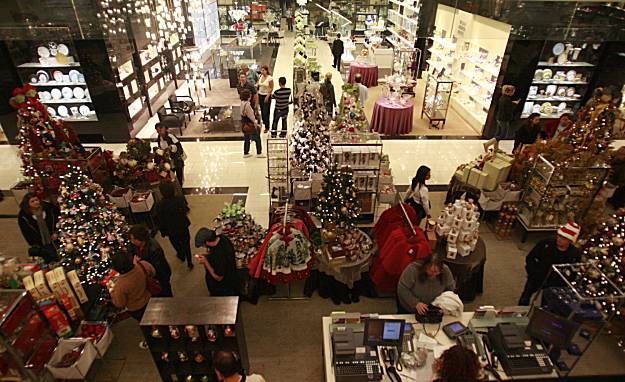 Kathleen Pender: Holiday weekend shopping - pick your pundit
