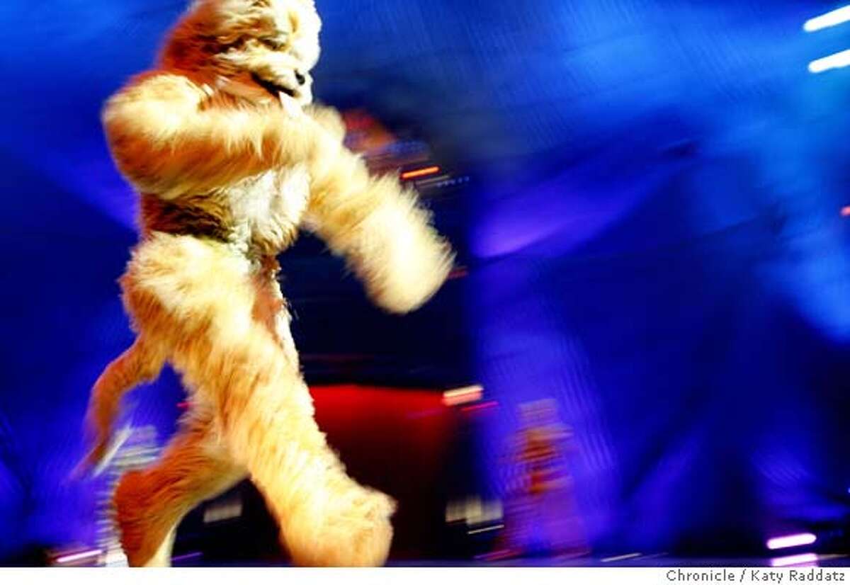 Cirque du Soleil's breathtaking and heart-stopping 'Kooza'