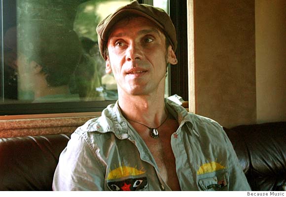 Manu Chao's songs are on message