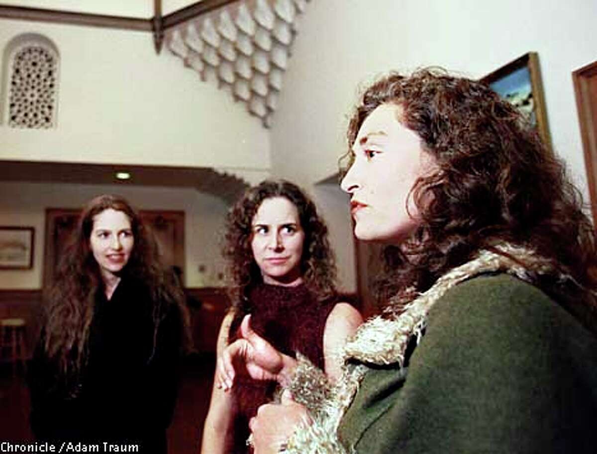 The "Monologues' Dialogue / Women join together to see, and then share ...
