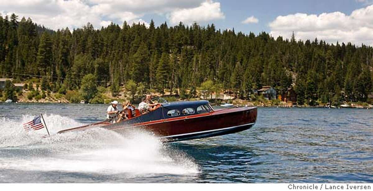MAHOGANY DREAMS / Vintage speedboats: a culture of their own