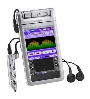 Sony puts a new twist on handhelds / Sony has new twist on PDAs