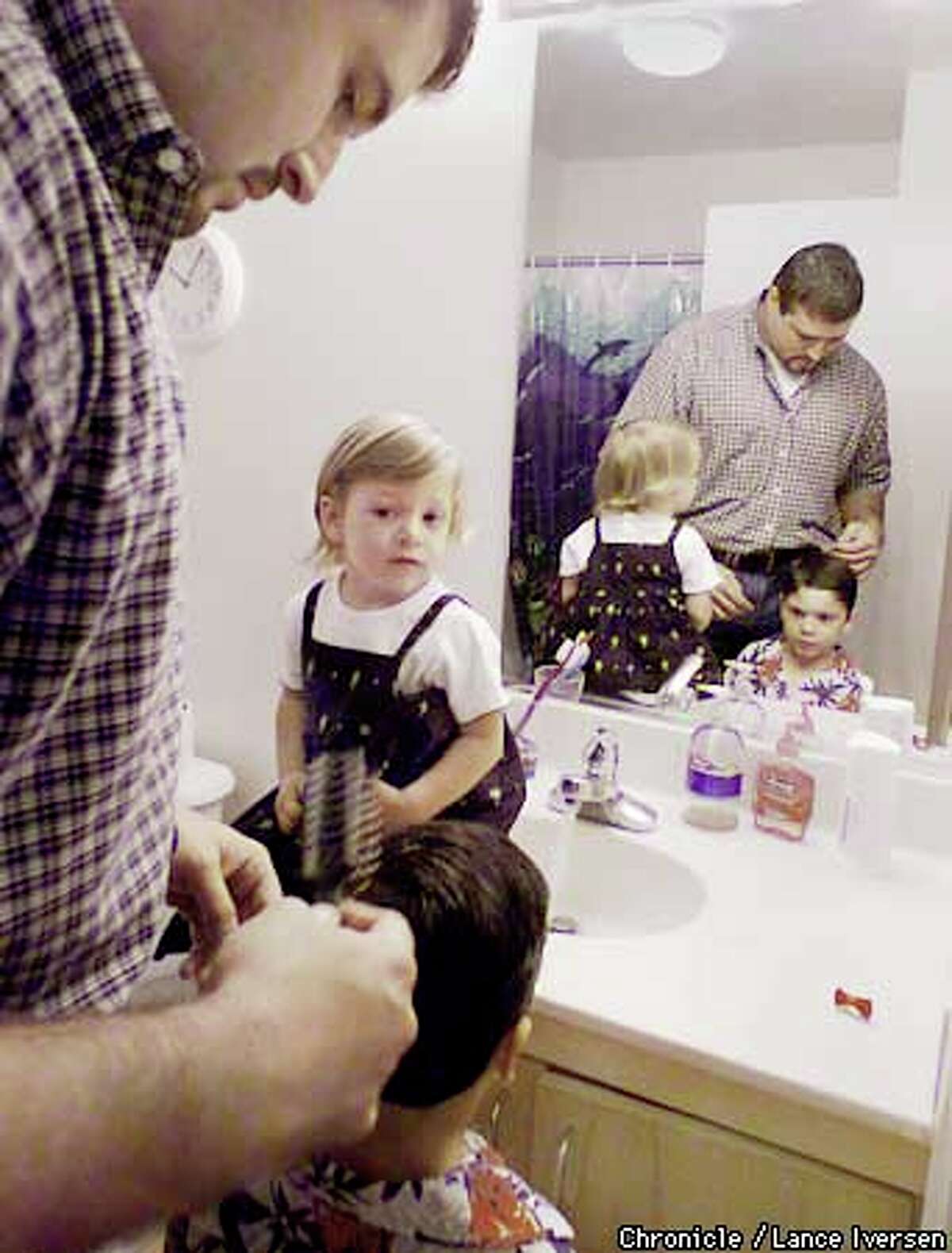 Cal's Big Daddy / Bears center Diehl finds time to be a father of two