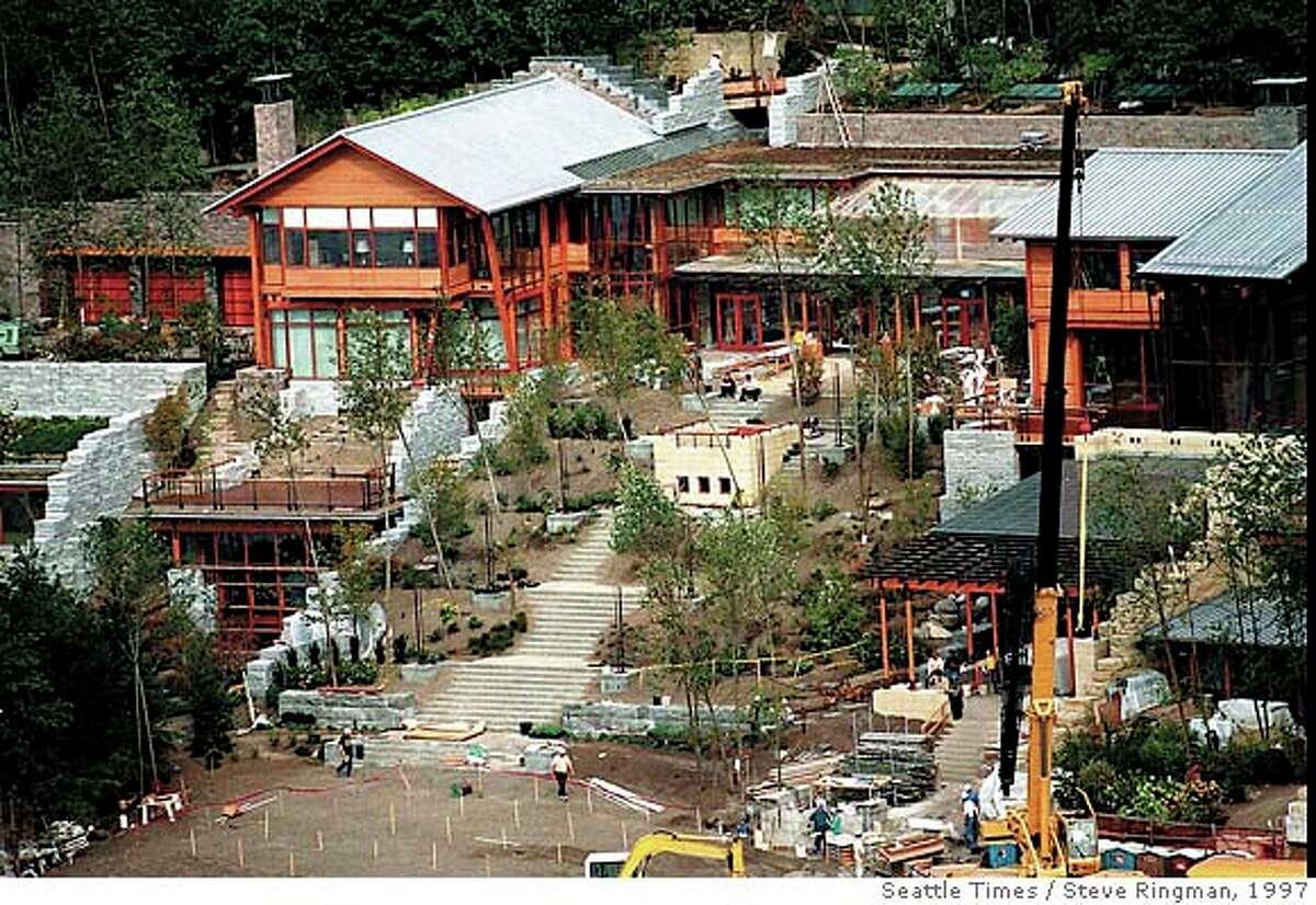 Monster Homes R Us / American homes are monuments to conspicuous ...