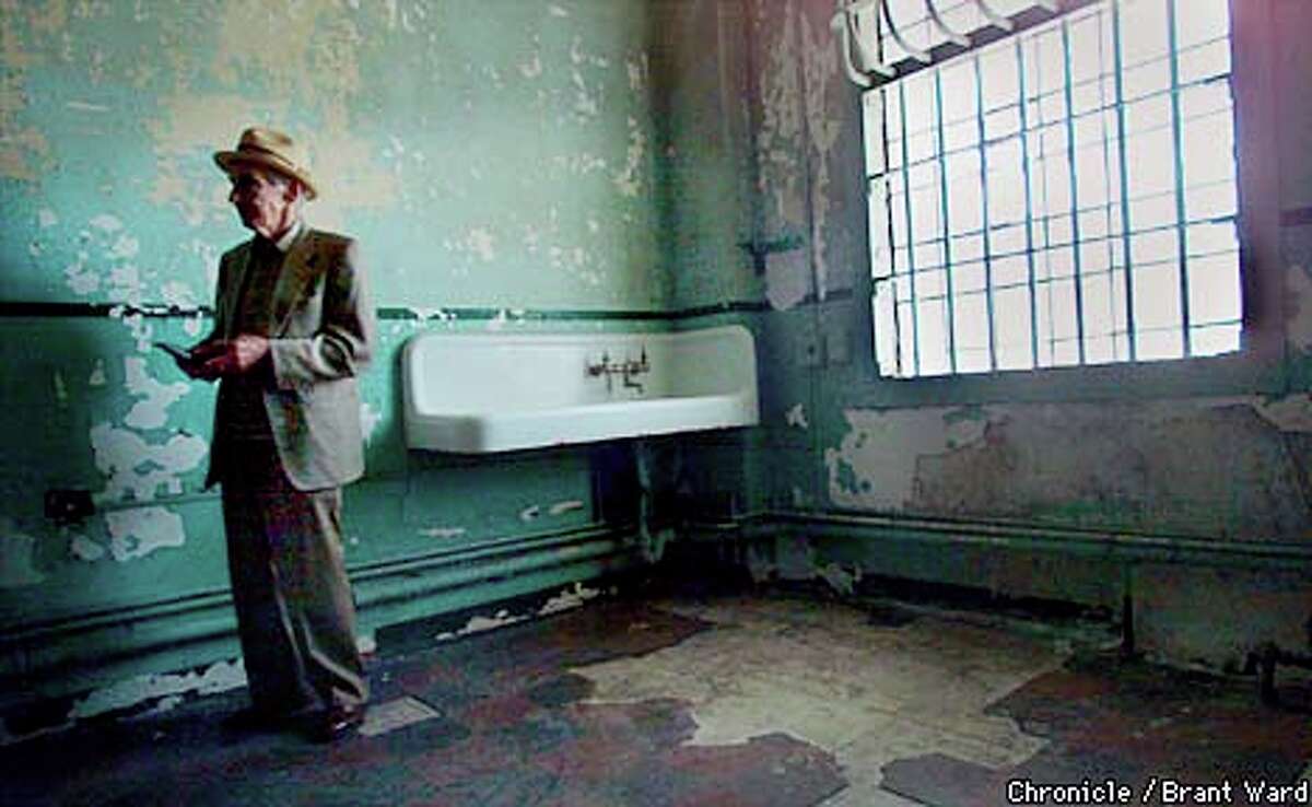 Back on The Rock / Former inmates catch up with their guards during ...