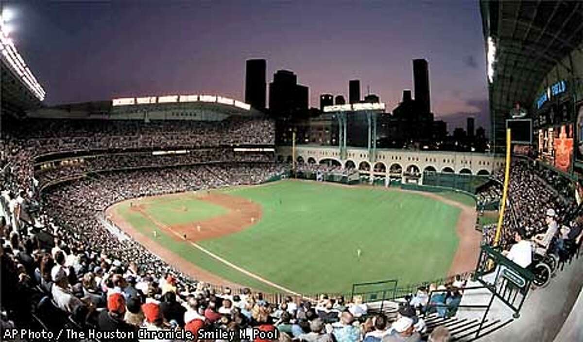 Houston's Homer Haven / Enron Field a nightmare for pitchers