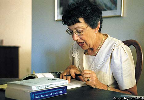 Shmoozing ABC's / As Yiddish becomes popular, Berkeley man publishes ...