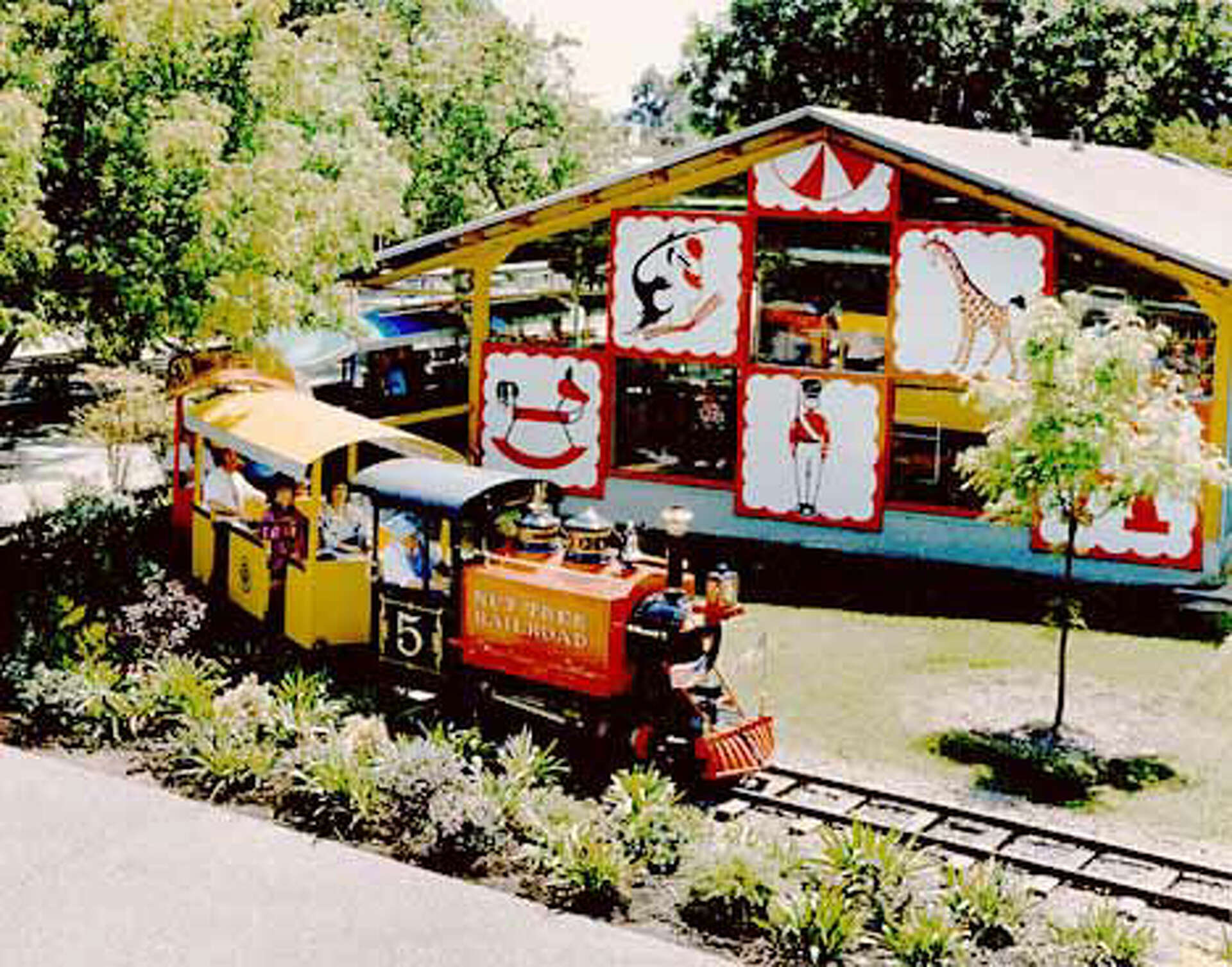 Nut Tree Nostalgia / A premier roadside attraction may be headed for a ...