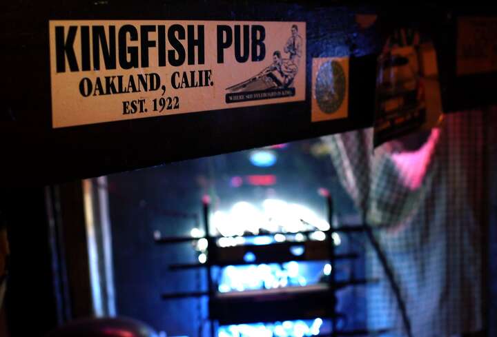 Oakland's Kingfish bar seeks landmark status