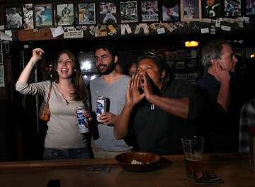 Oakland's Kingfish bar seeks landmark status