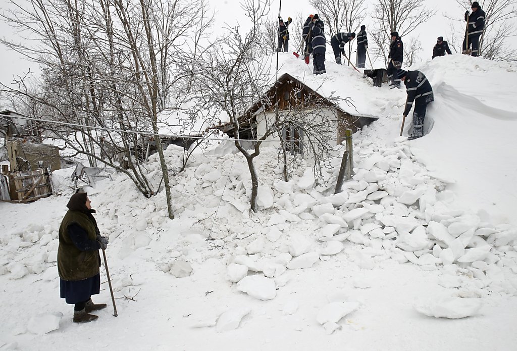 Balkan region hit by blizzards, heavy snow