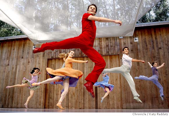 Review: Ballet's dancers bask in the sun, with extra spring in their steps