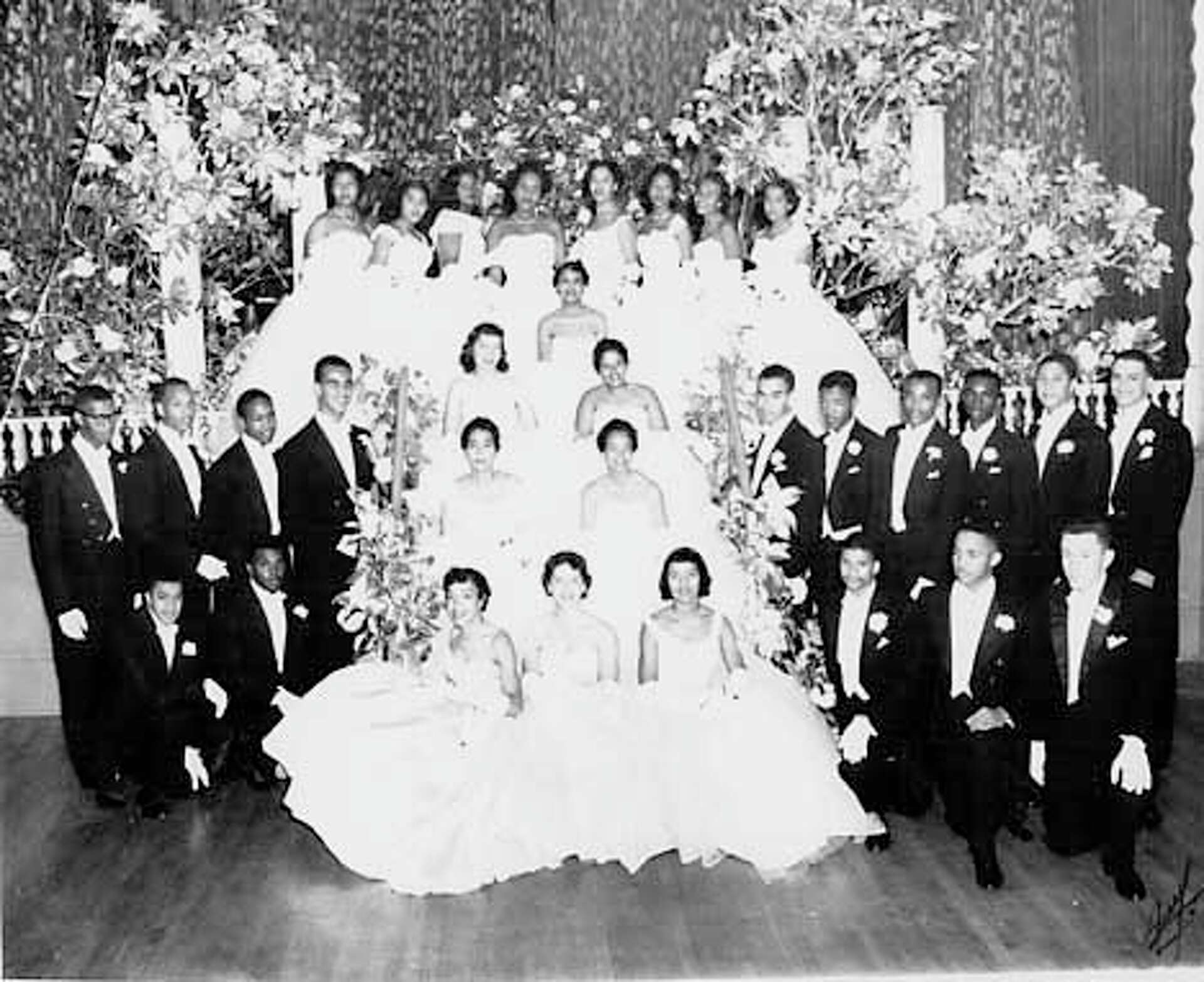 Princesses for a night / Links cotillion stressess academics, social ...