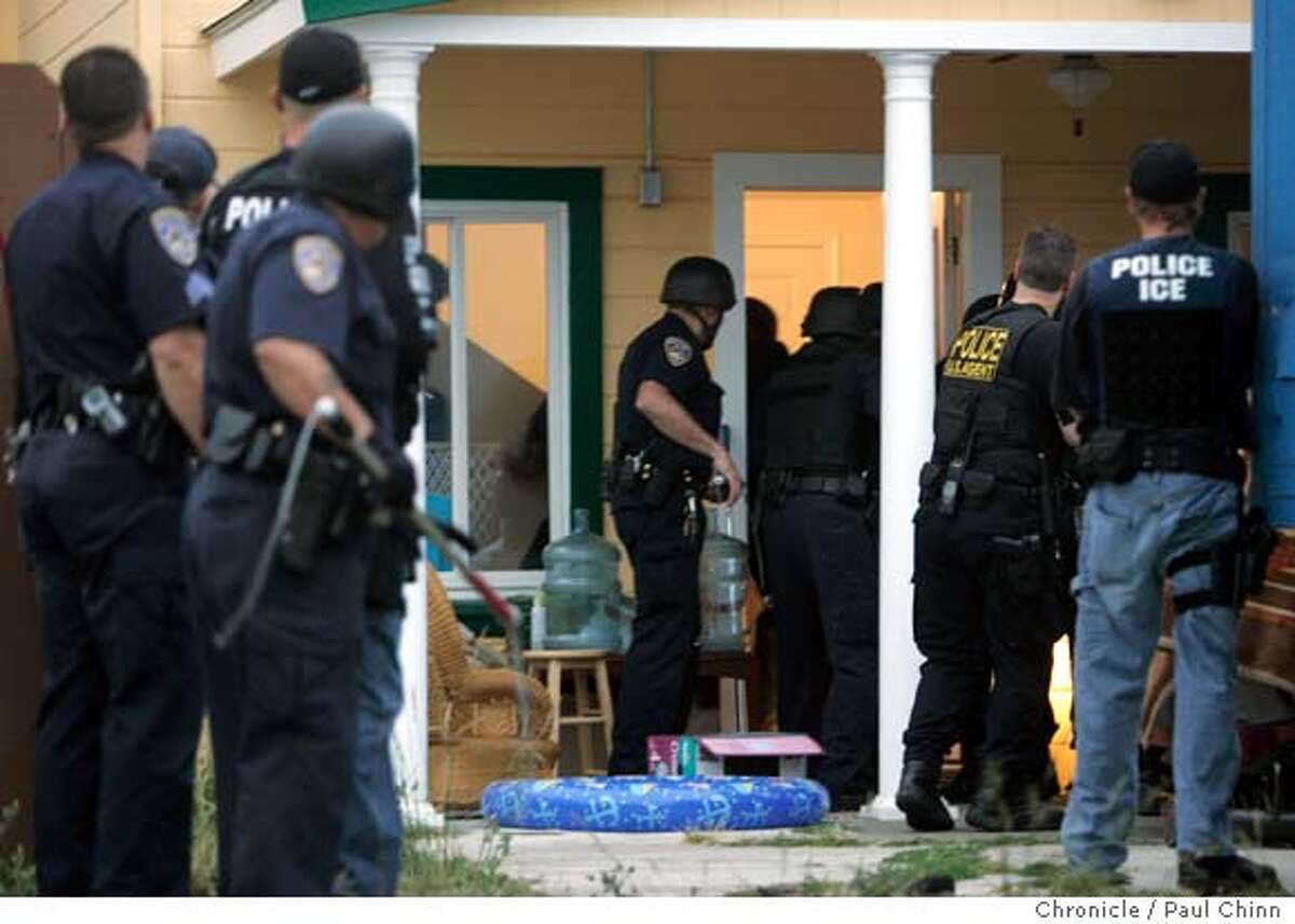 RICHMOND / Suspected gang leader arrested in raid on home