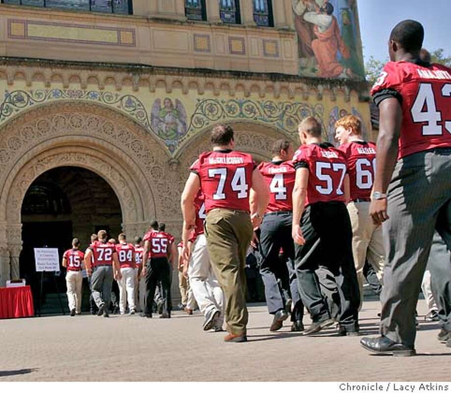 Bill Walsh remembered in tearful memorial - SFGate