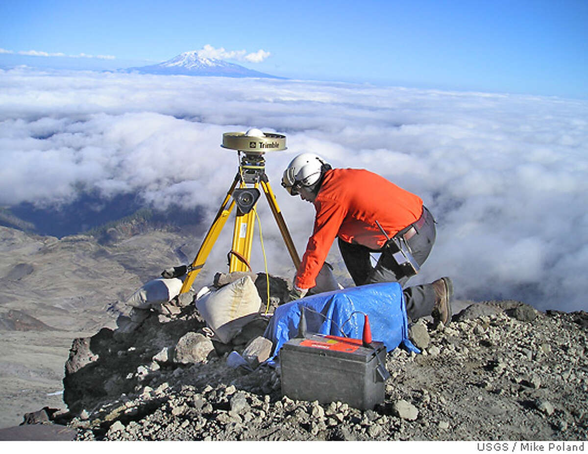 Gallery: Mount St. Helens Awakens