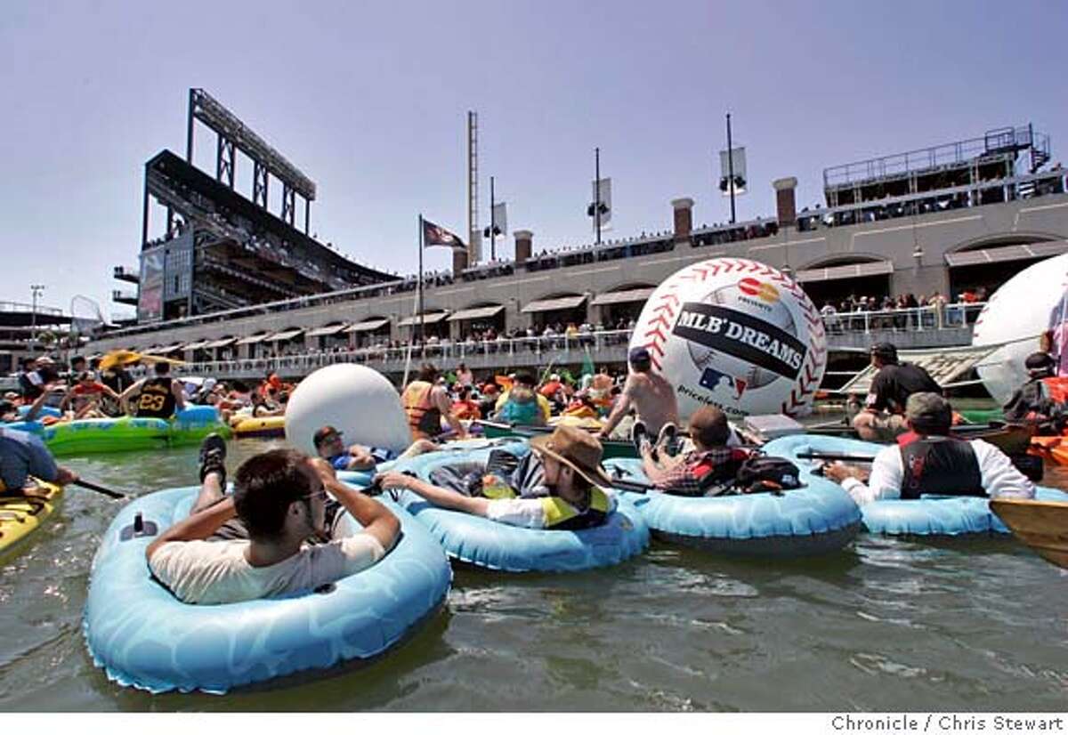 2007 ALL-STAR GAME / By land and sea, fans chase home run balls