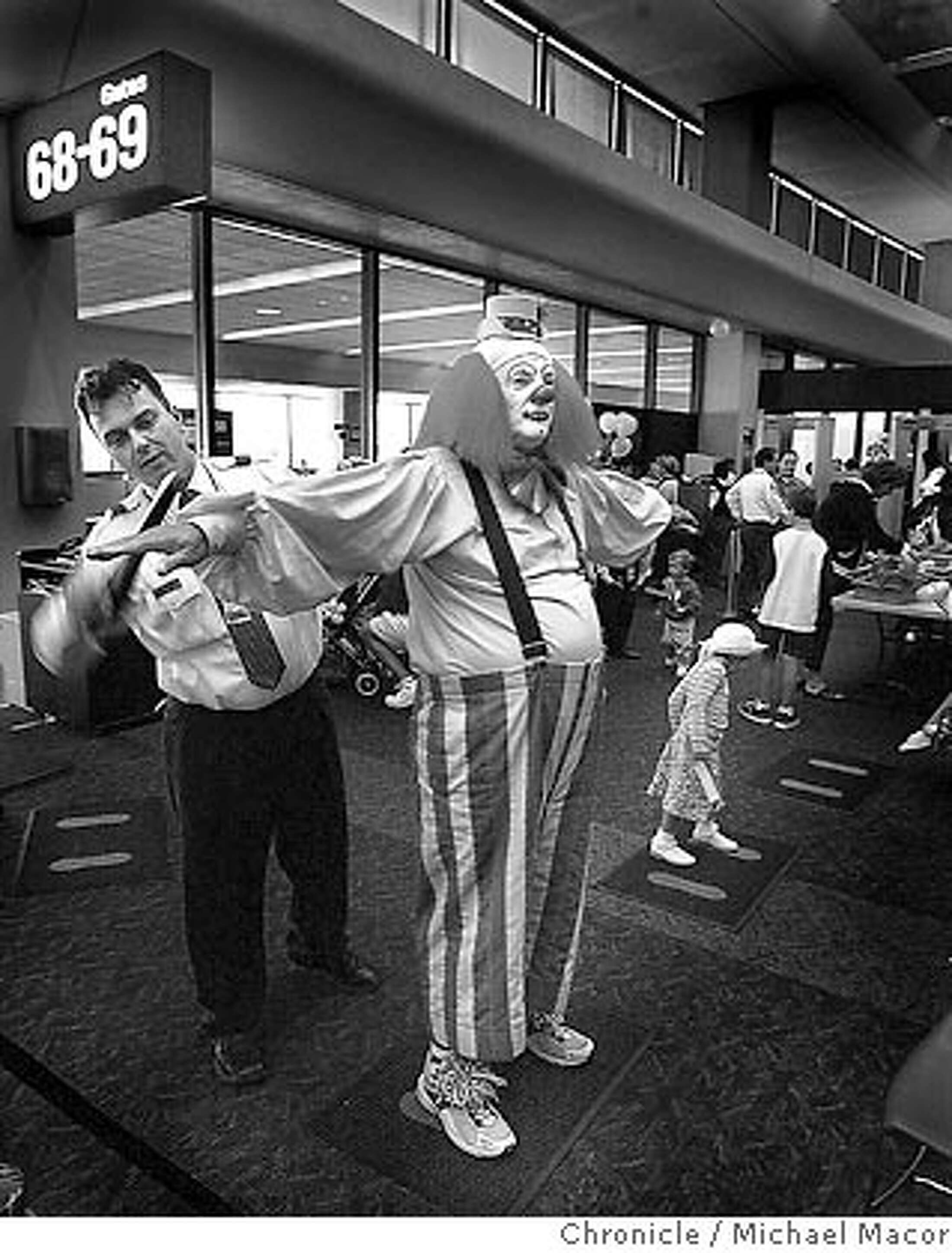 Macor picked photographer of year / 6 others at Chronicle honored for ...