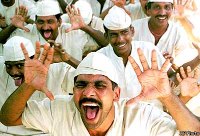 Day in Pictures, December 19, 2000