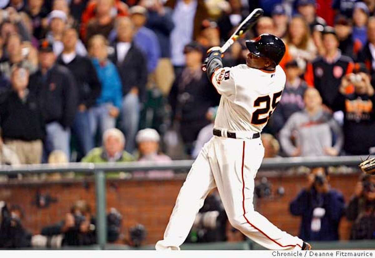 NEW KING OF SWING / Bonds' HR to center puts him at the top