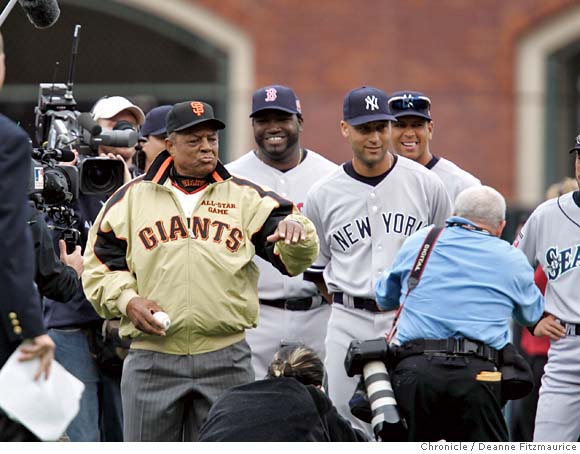 Mays returns to his home -- in center