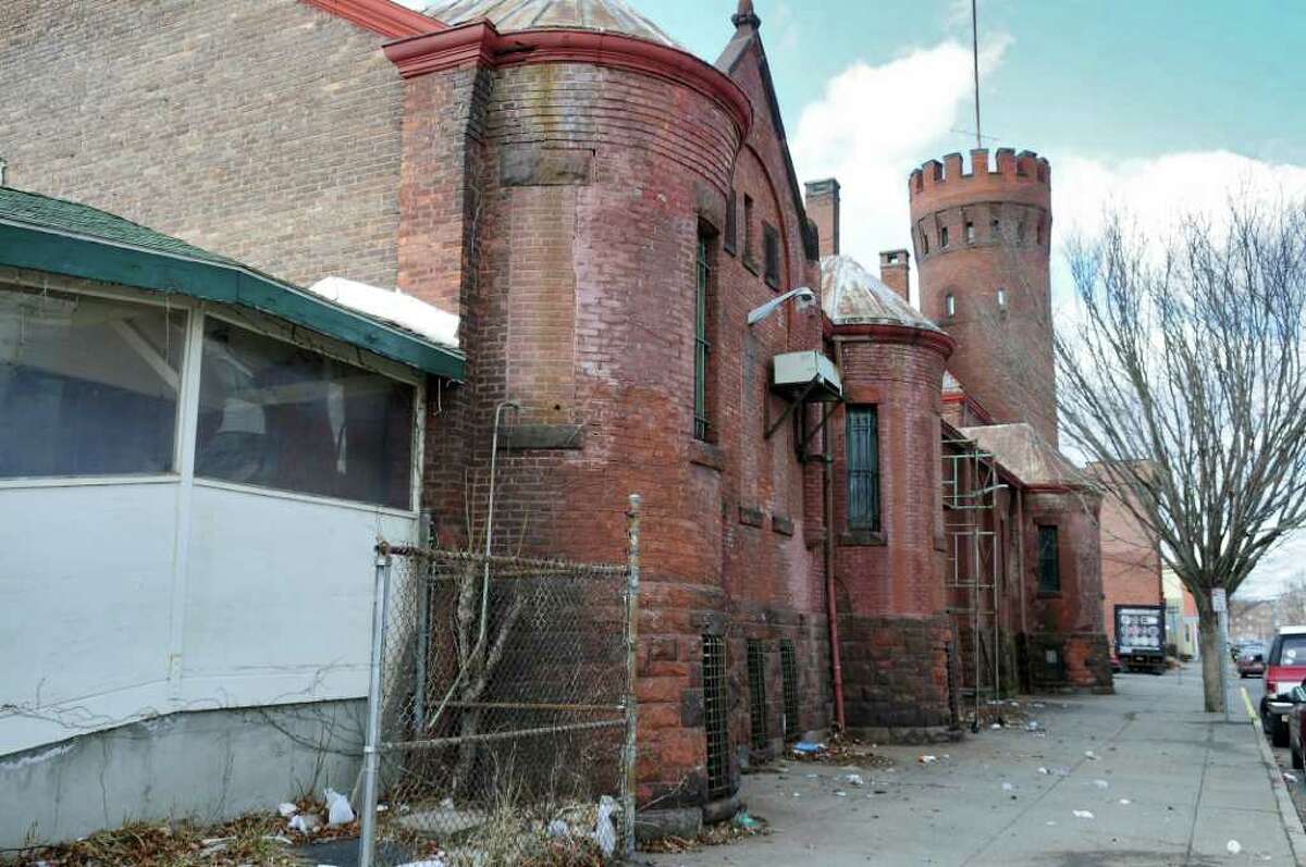 Cohoes Armory sale could help economy