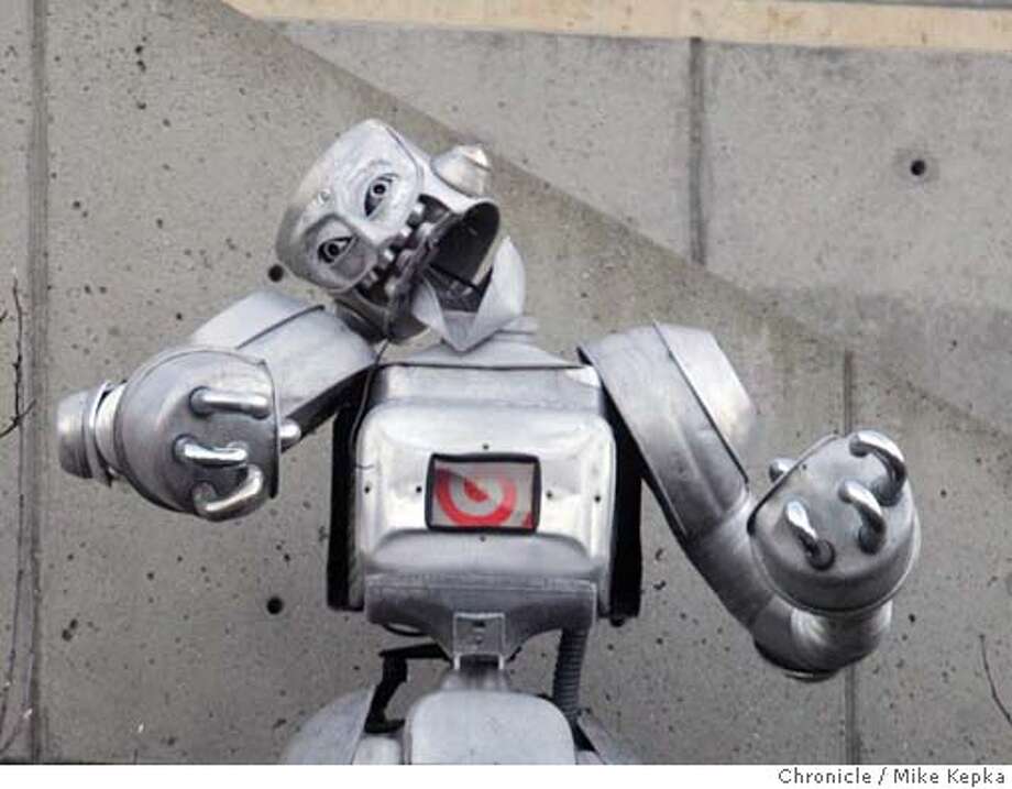 Goliath the robot attacked in Pacific Heights - SFGate
