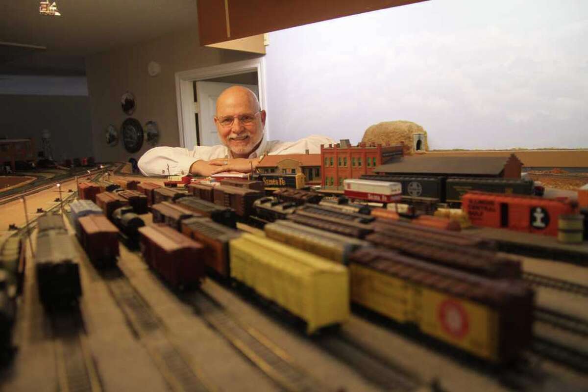 Model trains attract all ages
