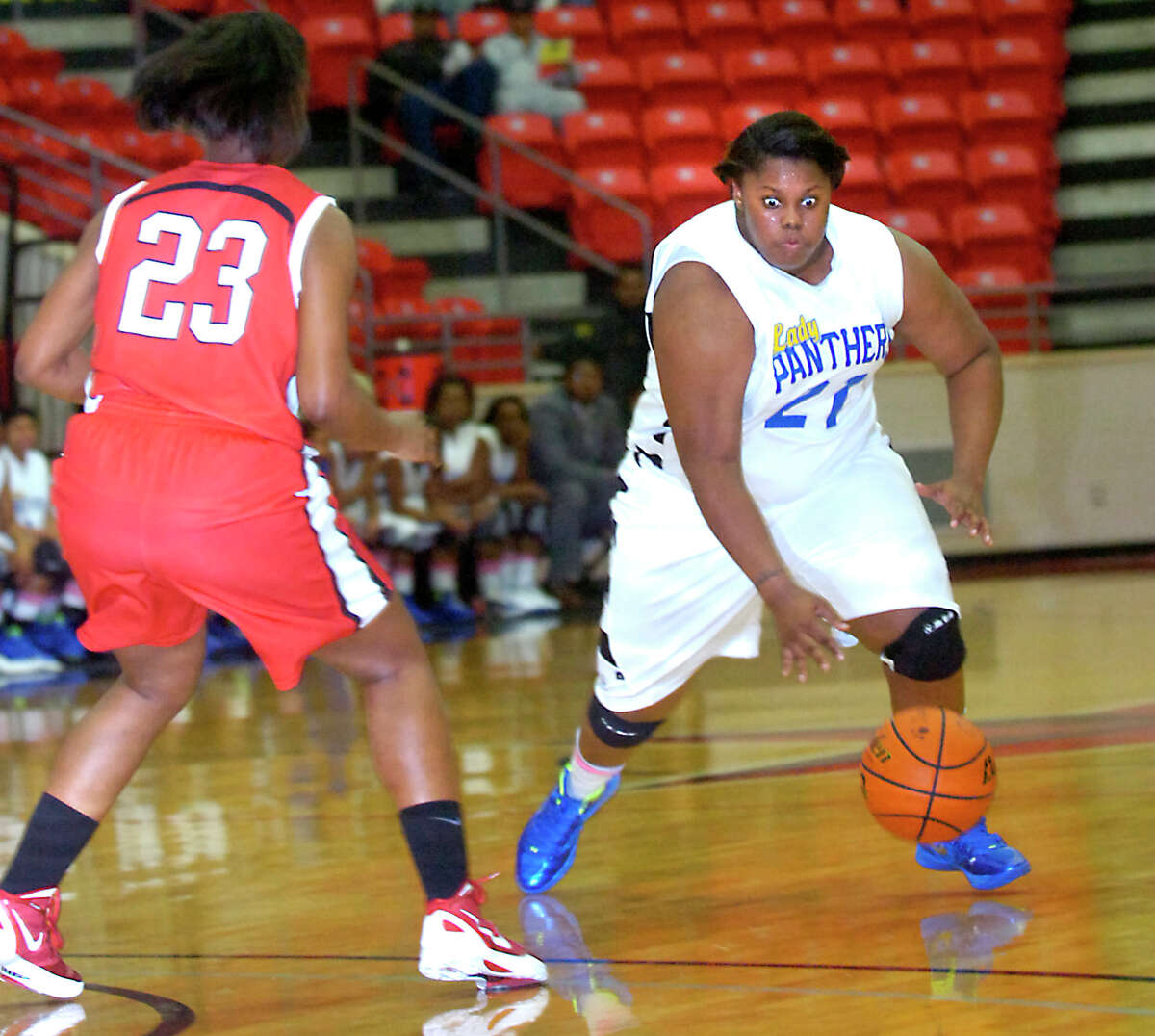 Photos: Texas commit Nekia Jones