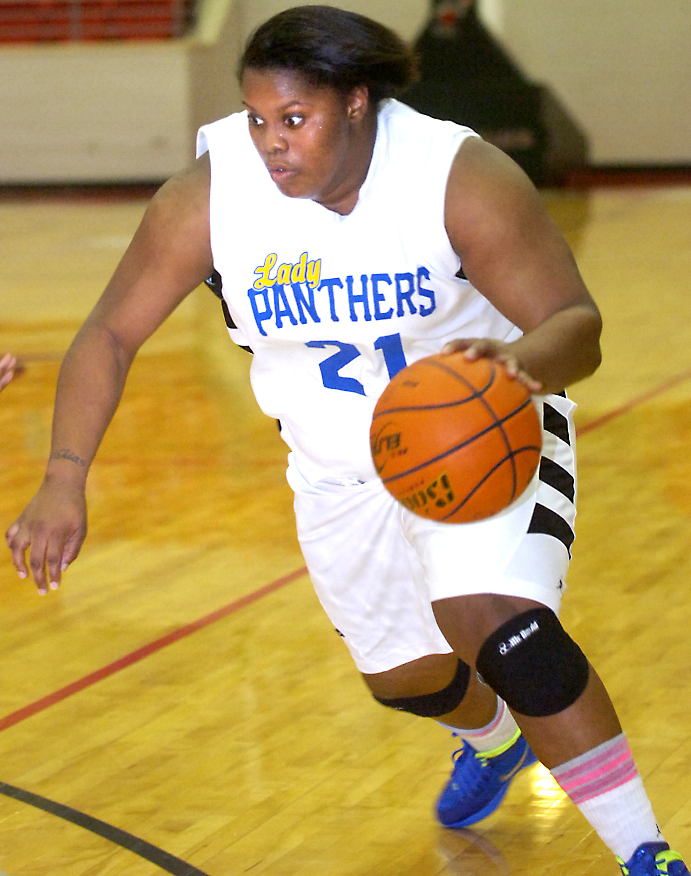 Photos: Texas commit Nekia Jones