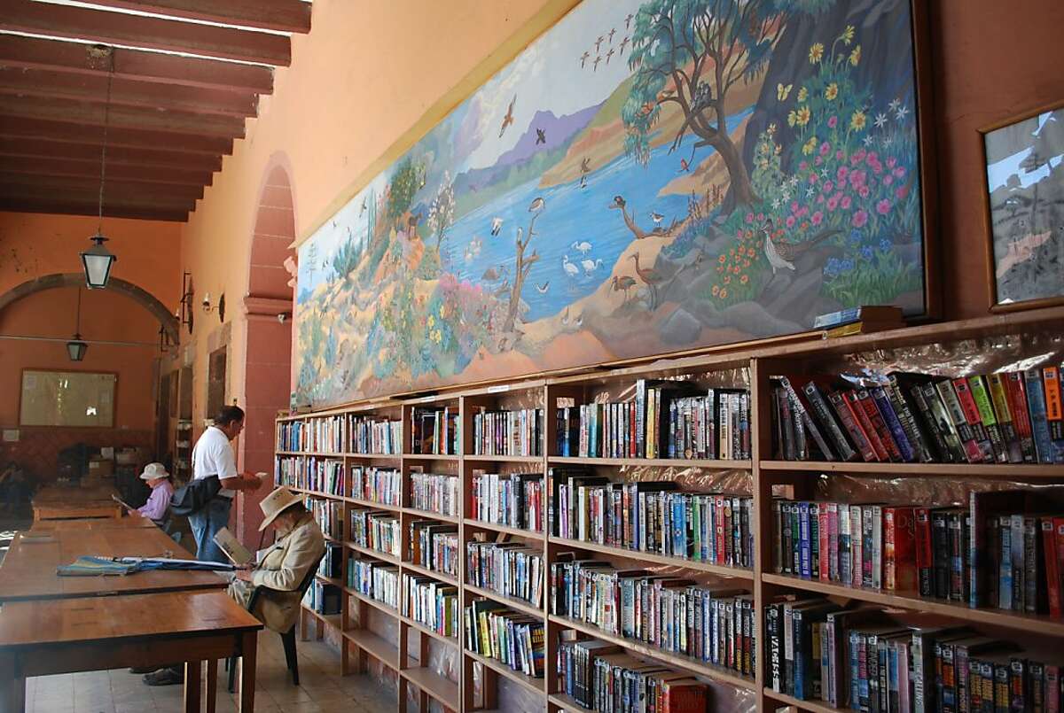 San Miguel de Allende's colorful, low-key vibe charms visitors