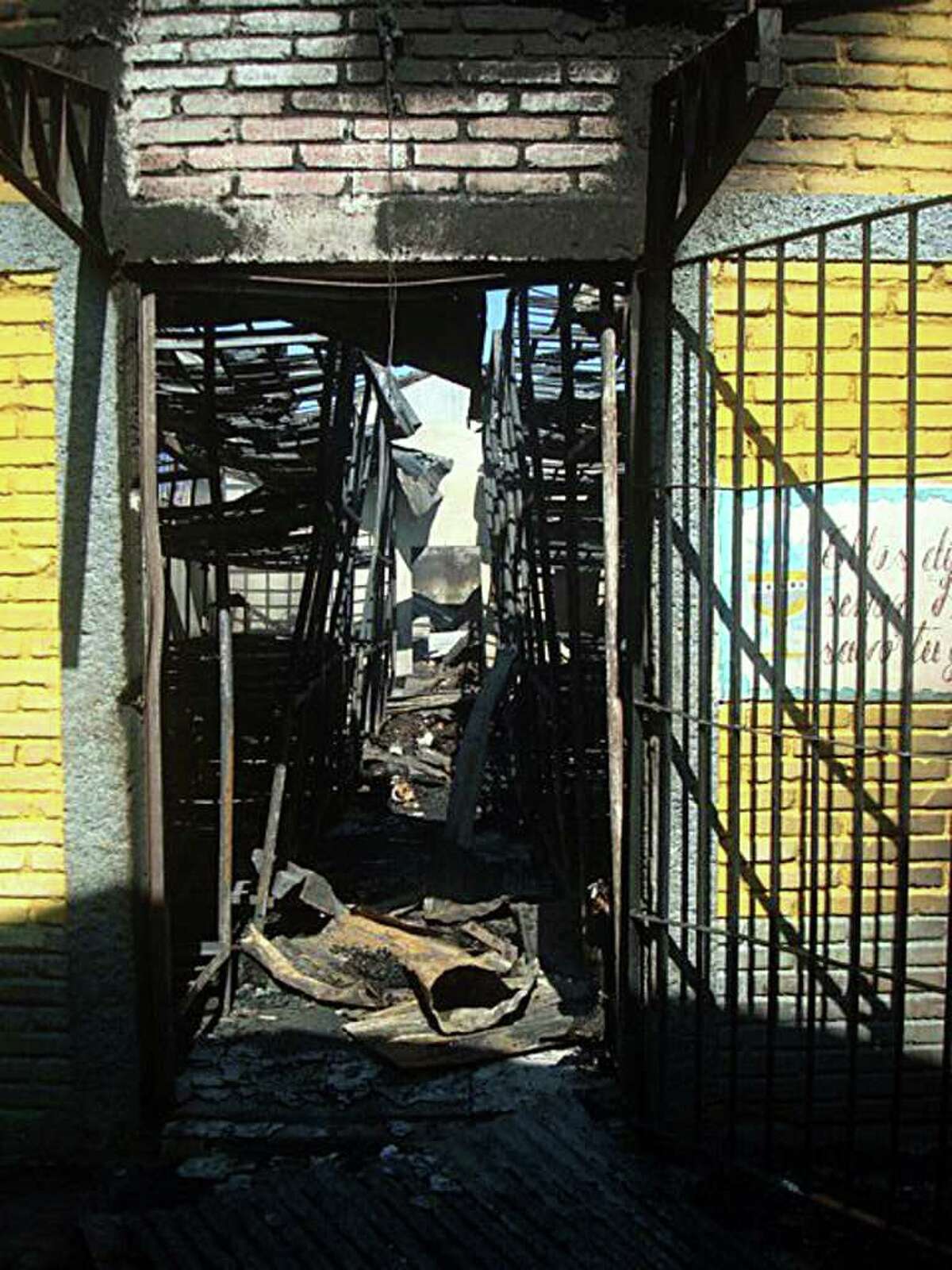 News of the world in photos: Hundreds die in prison fire