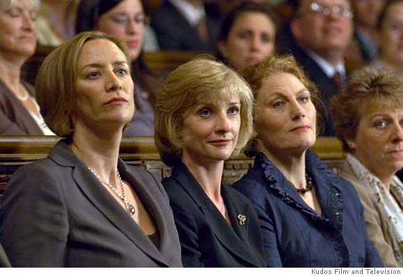 Review: 'Amazing Mrs. Pritchard' takes charge