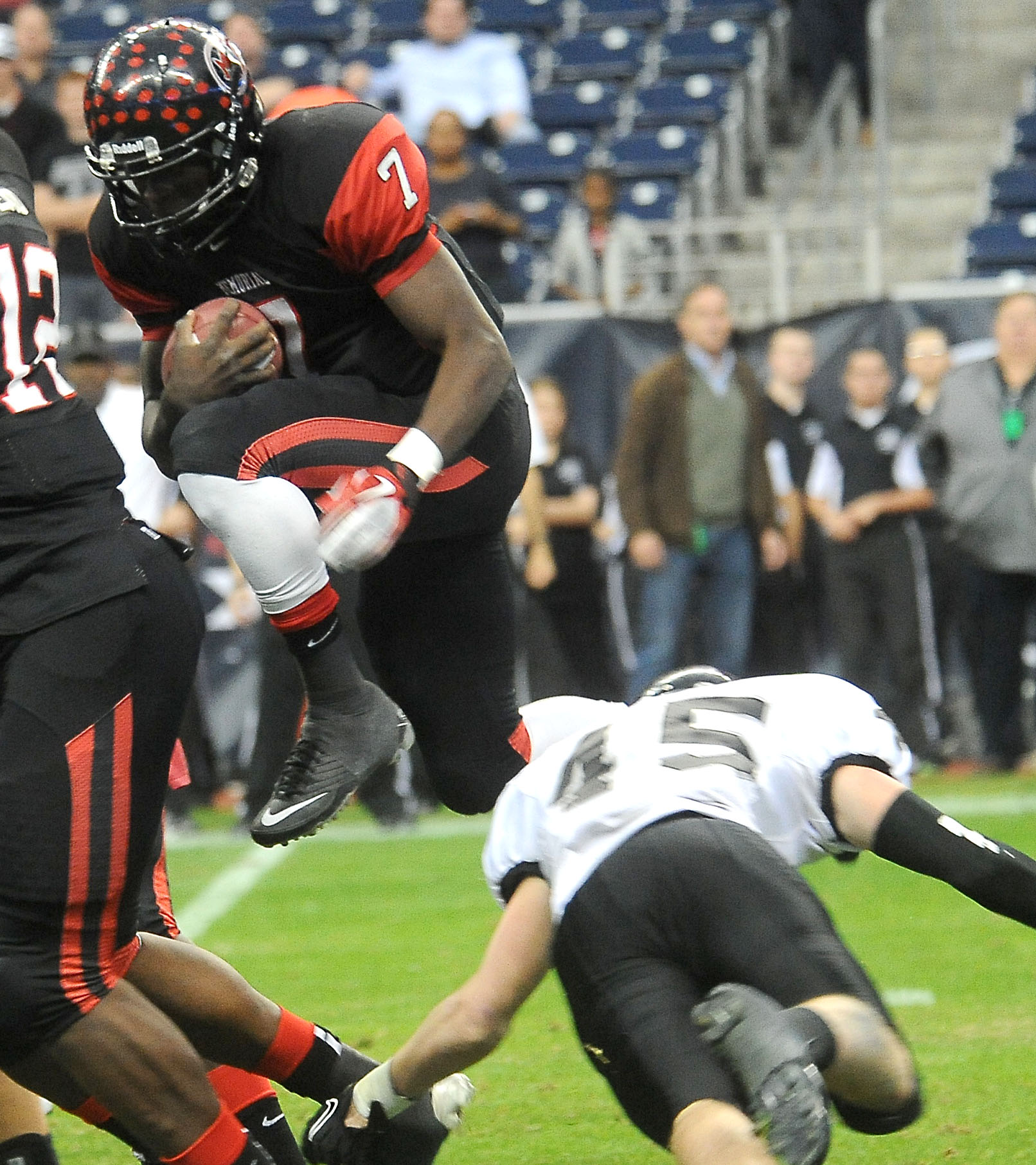 Former PA Memorial quarterback Singleton to play defensive back or ...
