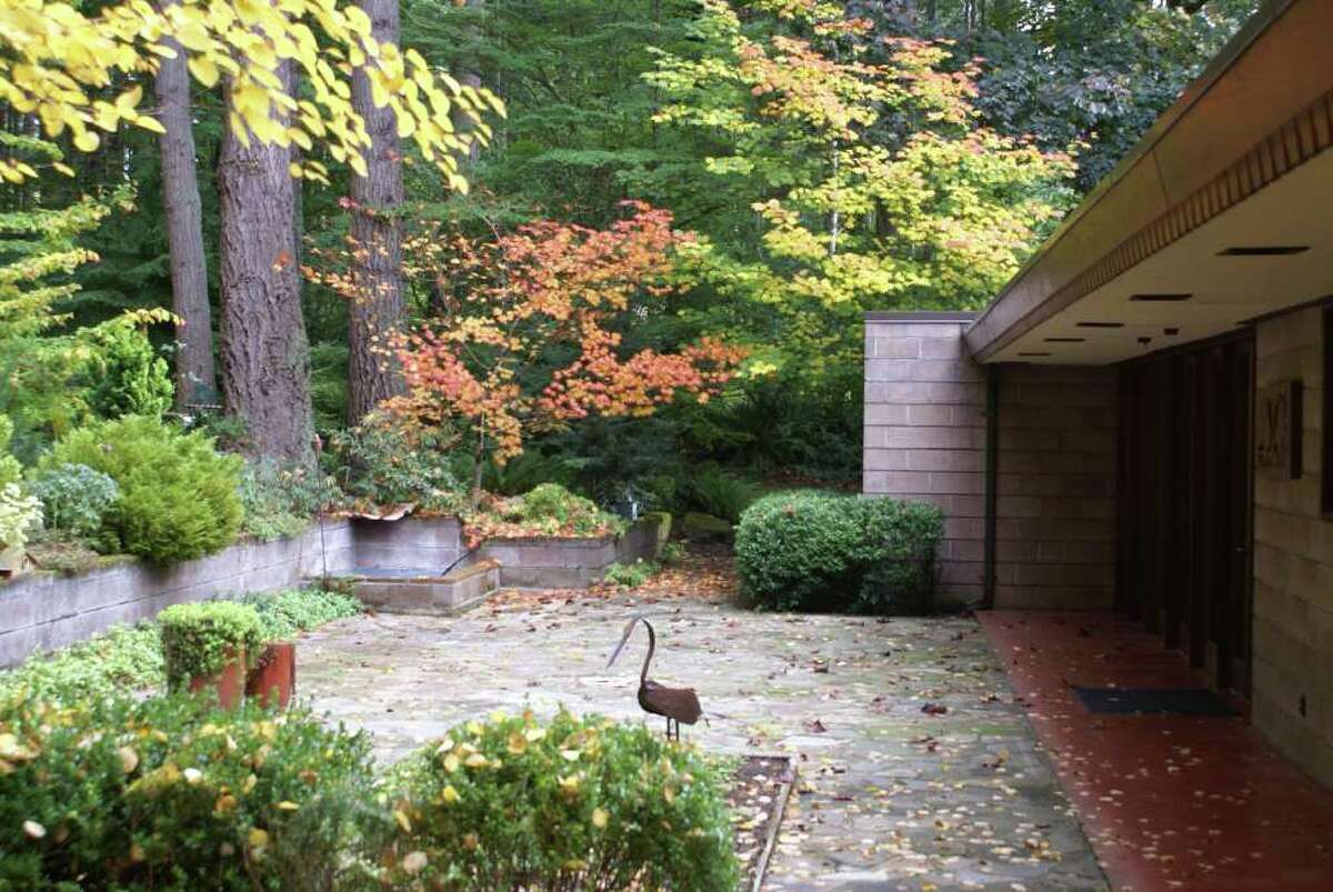 Tour a Frank Lloyd Wright house in Sammamish