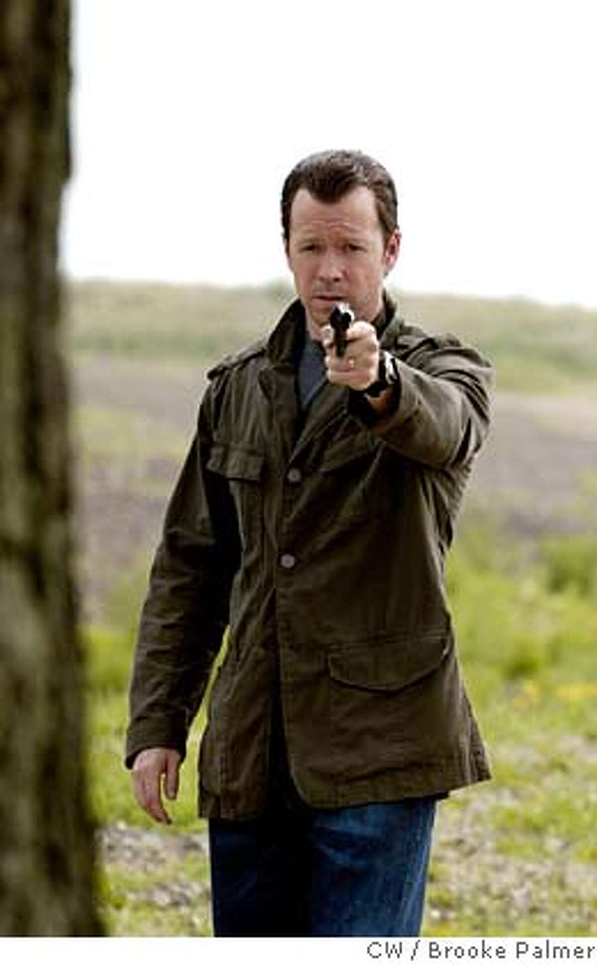 REVIEW / NBC wonders what it would be like to wake up with superpowers