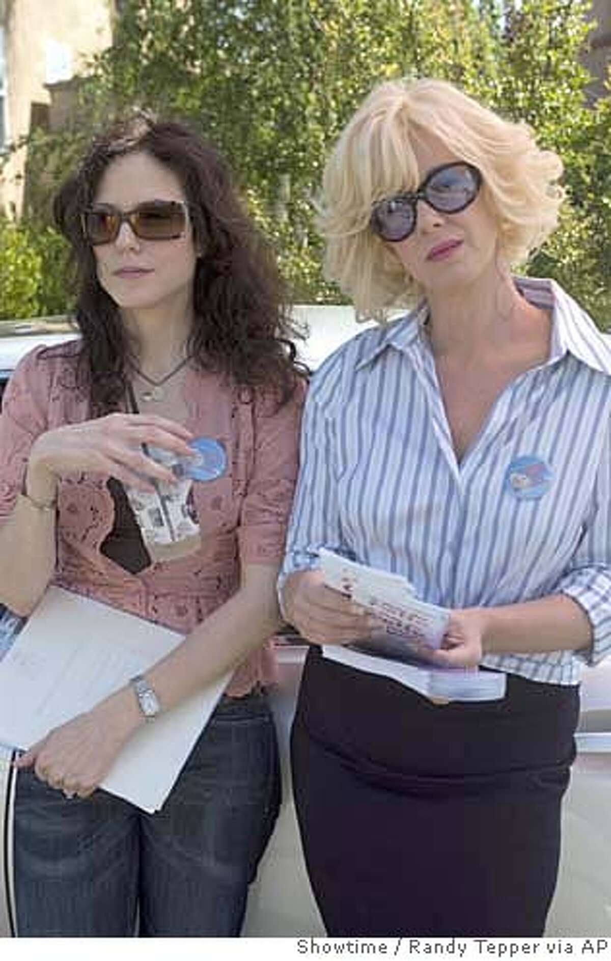 Greatness of 'Weeds' could make Showtime must-pay-for television