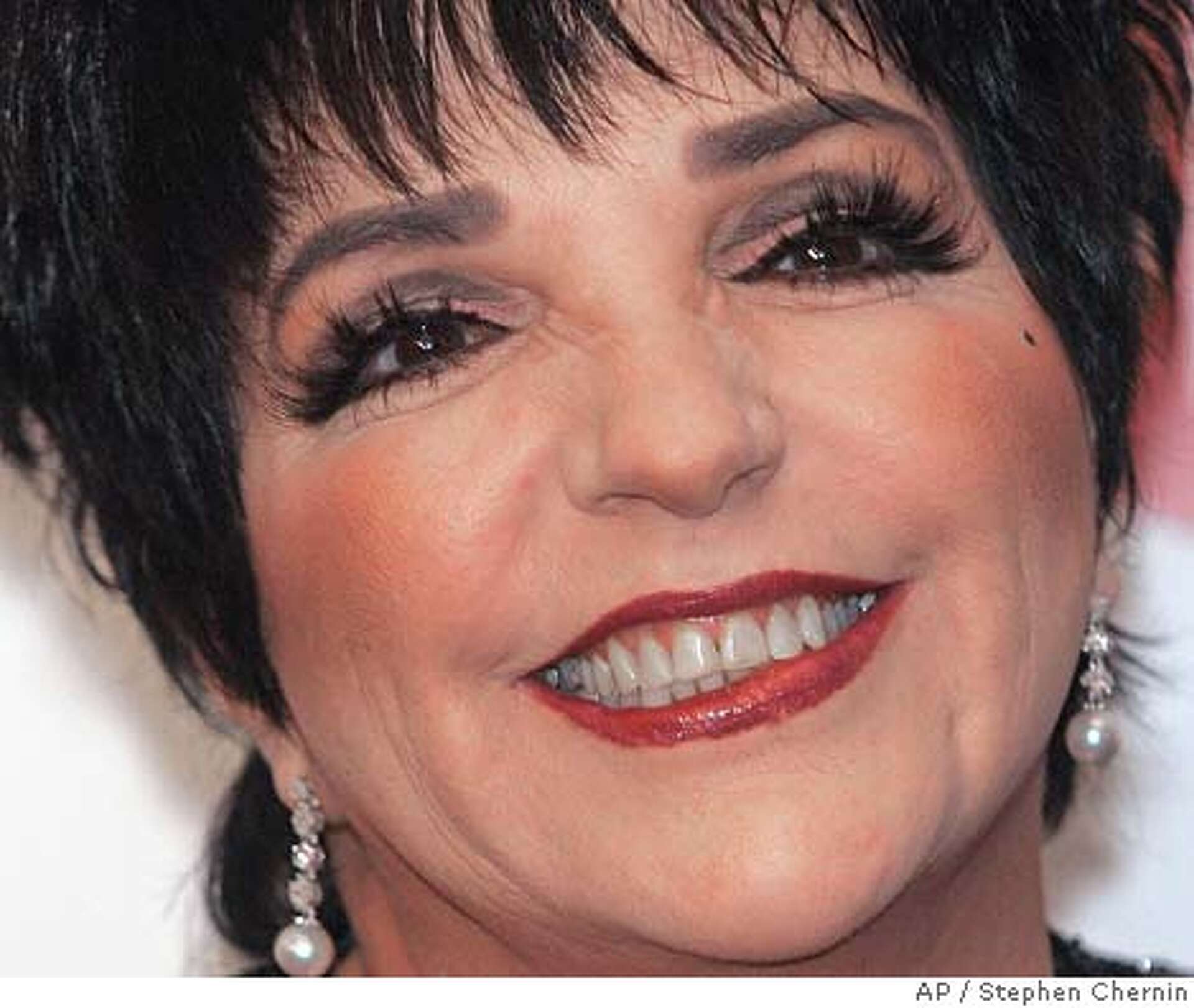 REVIEW / It's 1972 again as 'Liza With a Z' prances, preens on Showtime