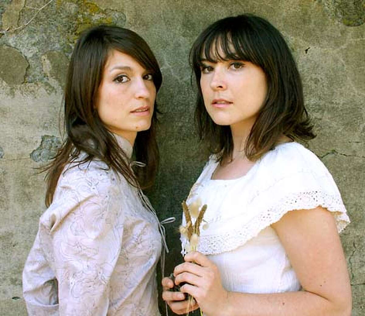 In Harmony / Willow Willow, aka Miranda Zeiger and Jessica Vohs, bring ...