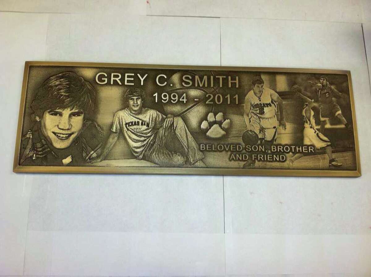 Orangefield basketball team taking it "two minutes at a time" for ...